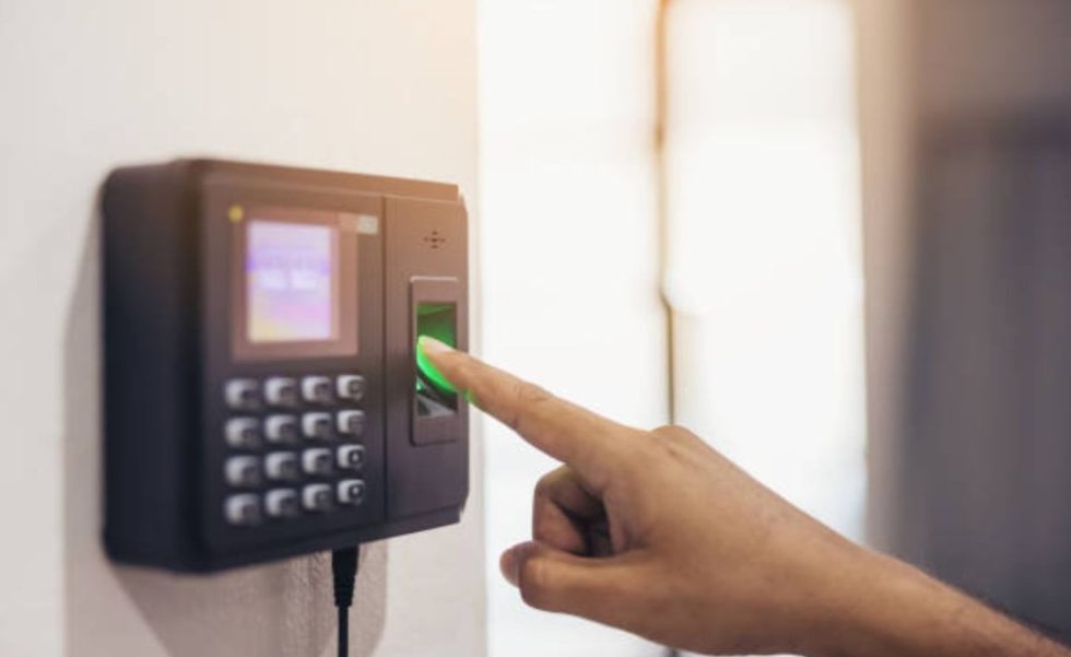 Mesin Absensi Fingerprint: Solusi Akurat dan Aman untuk Karyawan ...
